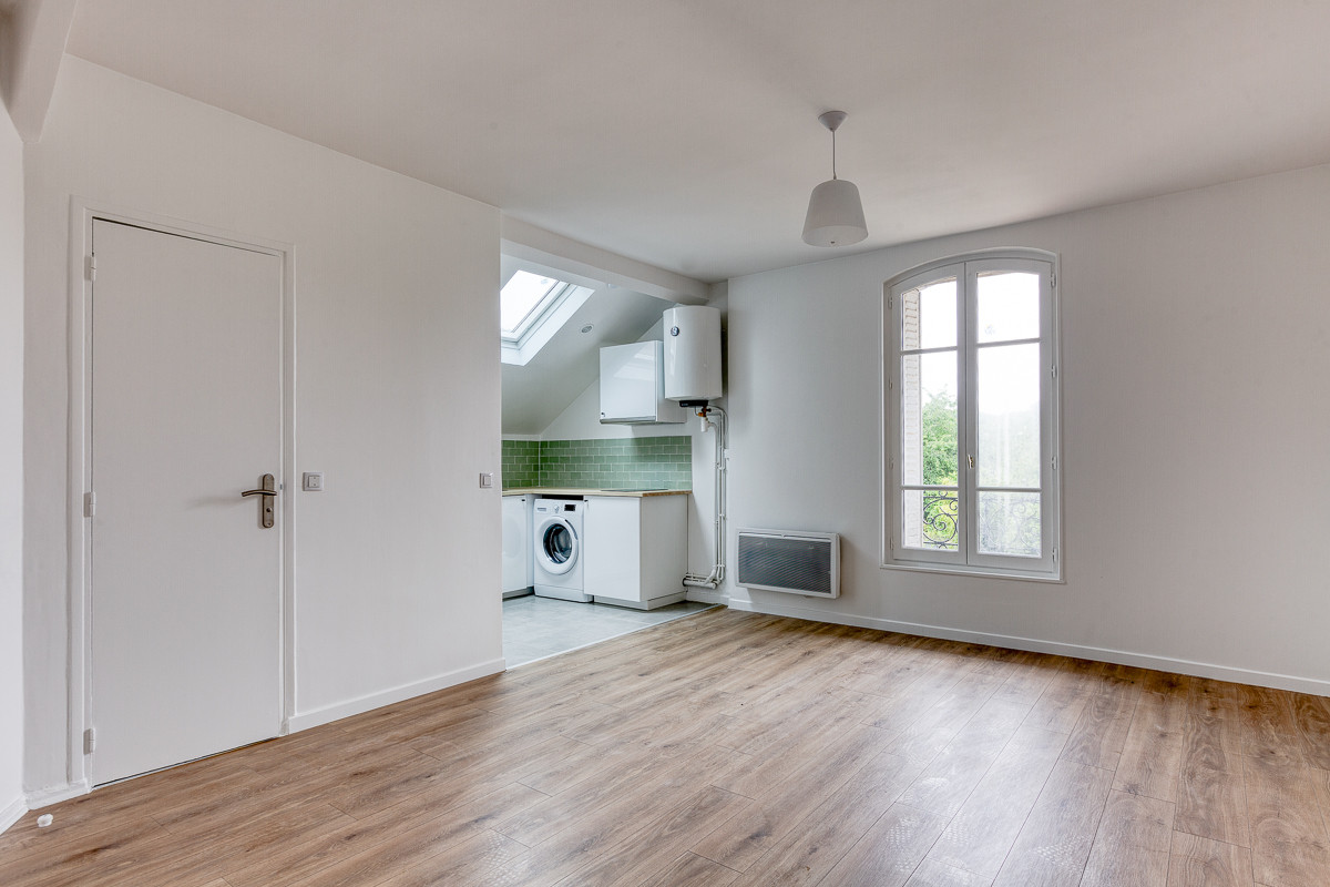 Apartment rental 2 rooms 36m² à 800€ Corbeil-Essonnes (91100)