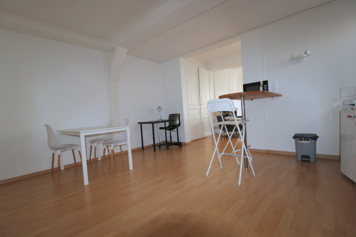 Appartement 1 pièce 42m² à 455€ Troyes (10000)
